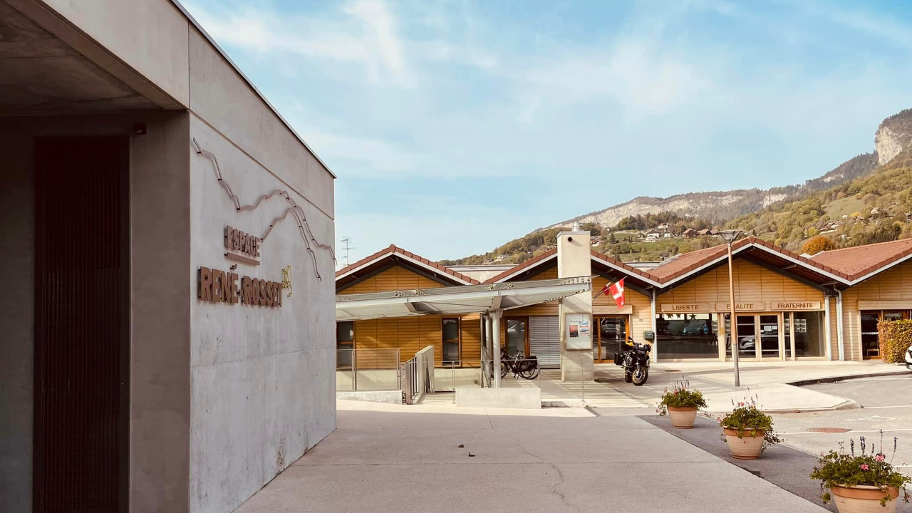 Un nouveau restaurant scolaire et une salle polyvalente à Ayze
